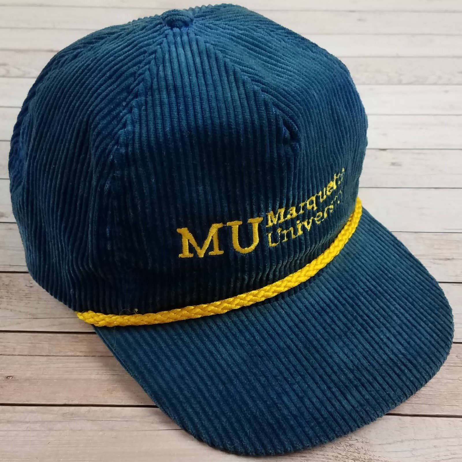 Ncaa × Vintage Vintage 1980s MU Marquette University Warriors Corduroy ...