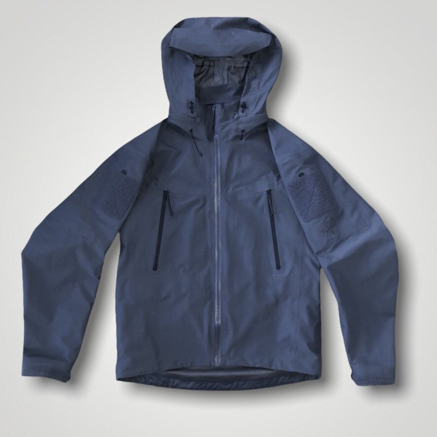 Arc'teryx Arcteryx LEAF Alpha Gen 2 Wolf Grey | Grailed