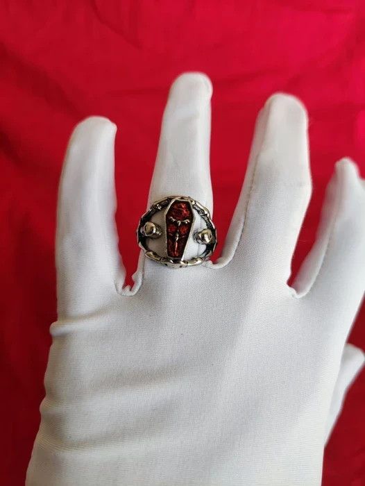 Vintage Gothic vampire ring vintage rings | Grailed