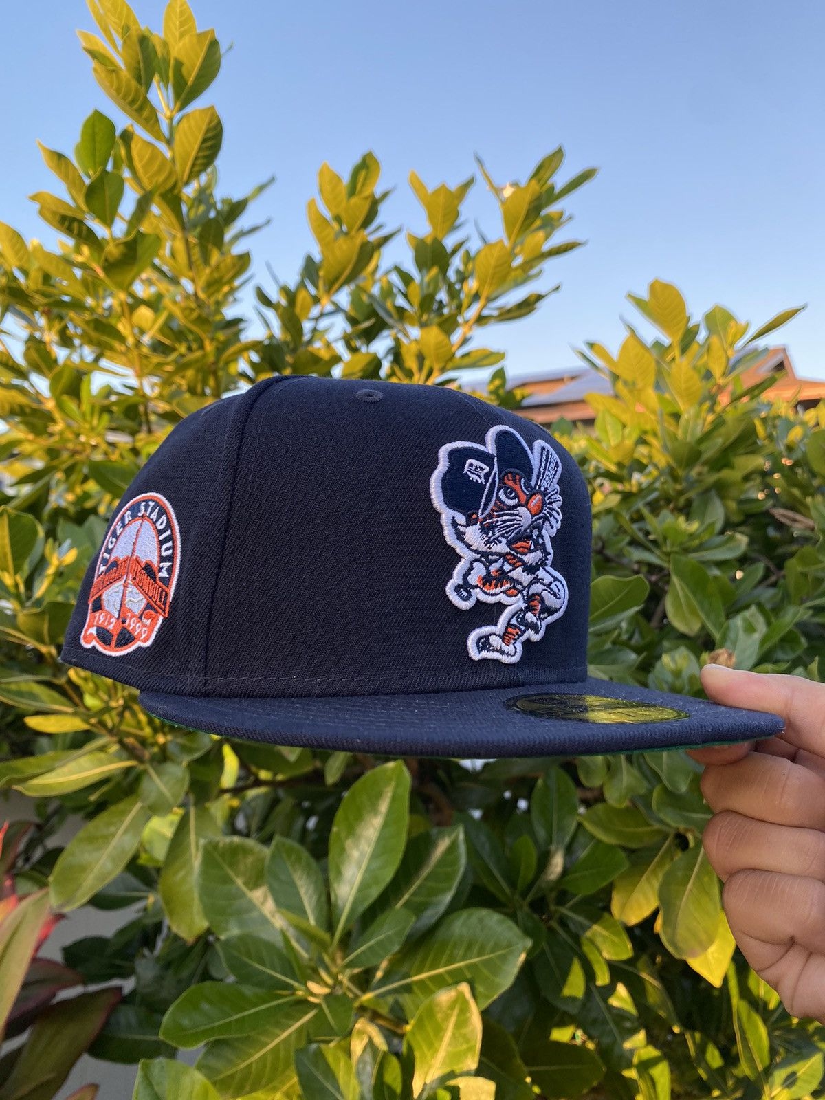 New Era 7 3/8 Coked Out Tiger New Era Fitted | Grailed