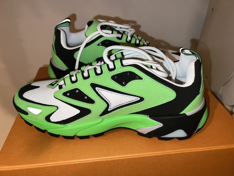 Louis Vuitton Louis Vuitton Runner Tactic Sneaker in ‘vert’ Green SS22 ...