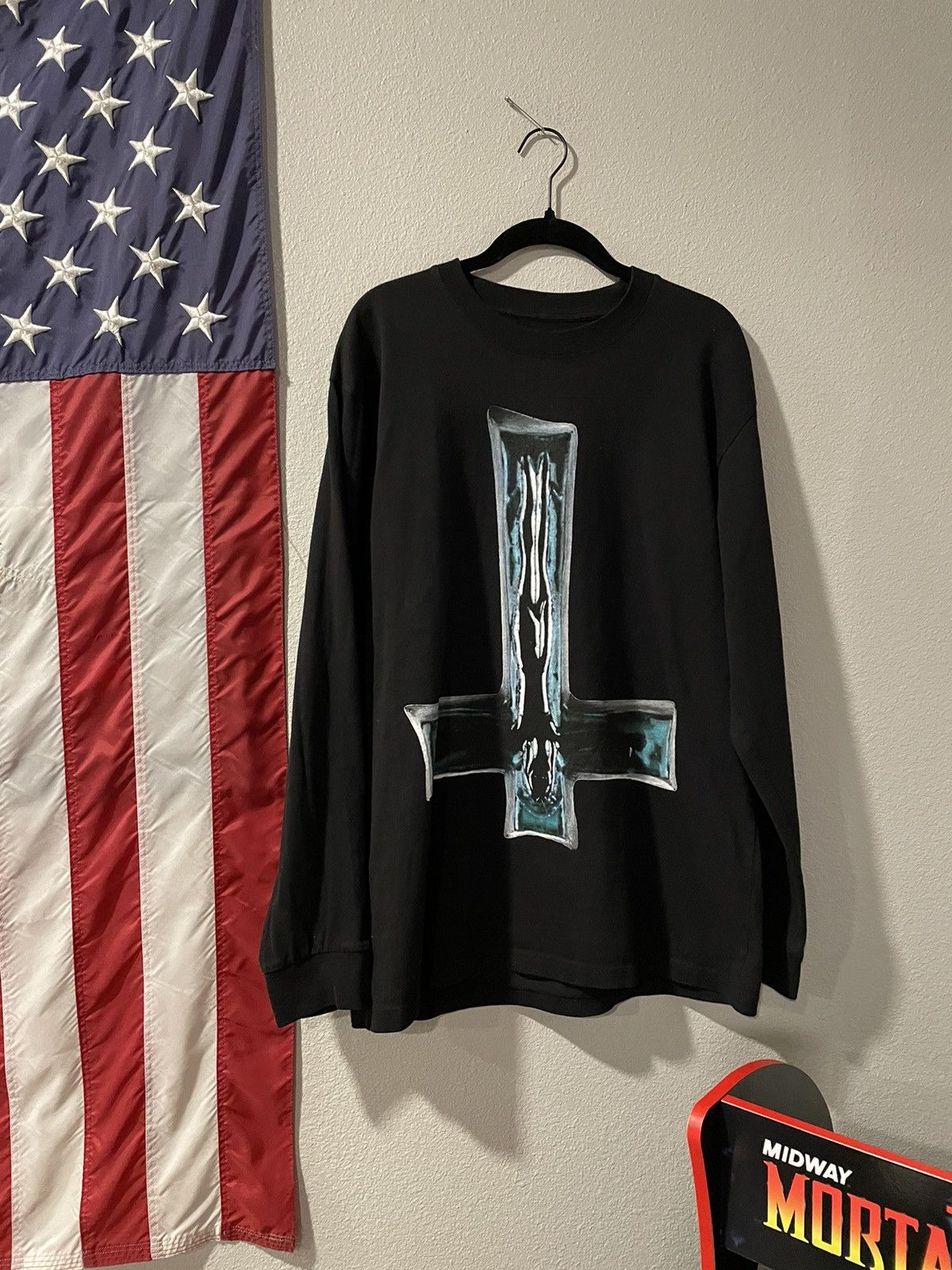 Playboi Carti Playboi Carti WLR Cross | Grailed
