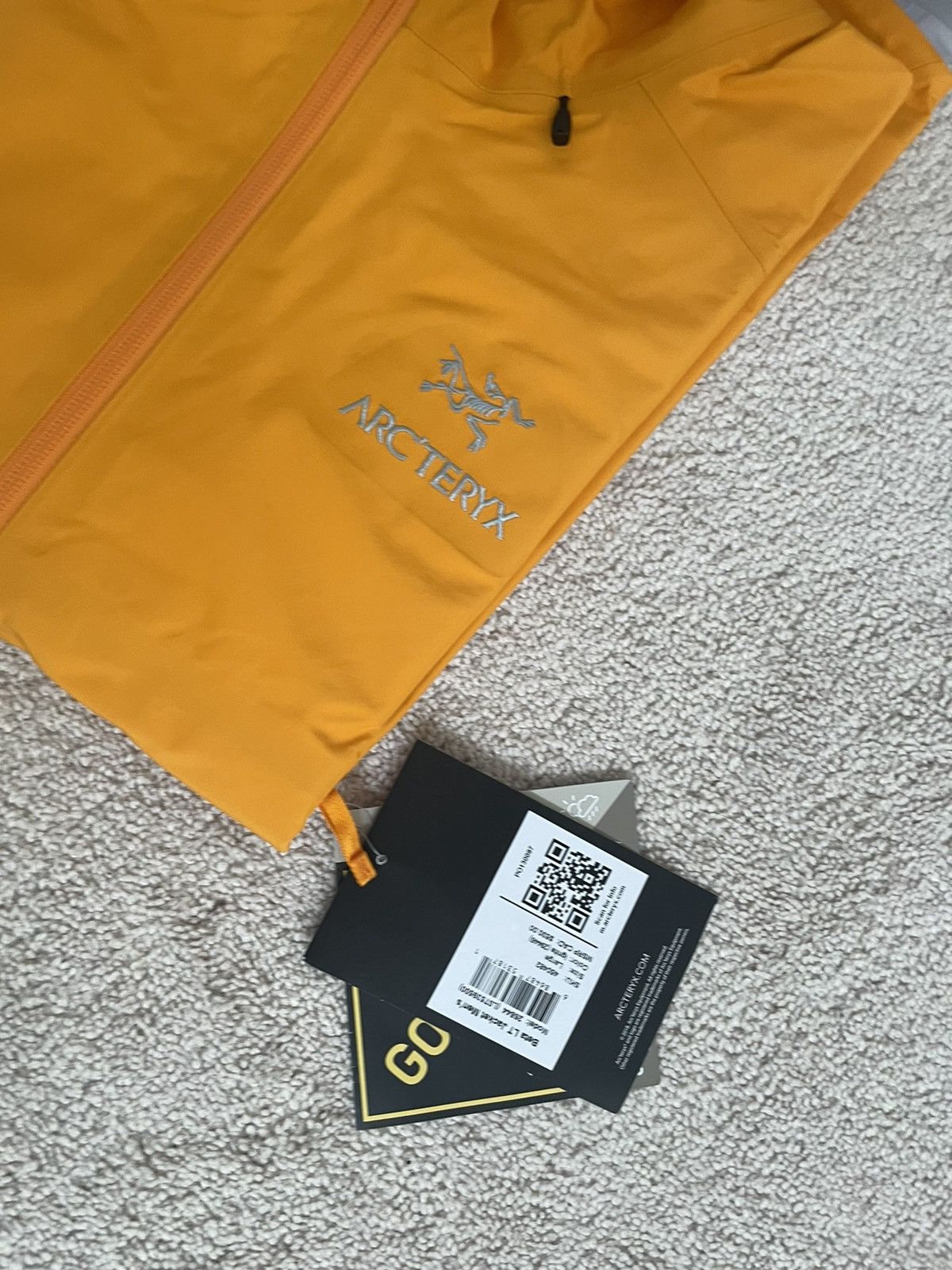 Arc'teryx Arcteryx Beta LT Jacket Ignite - BRAND NEW WITH TAG | Grailed