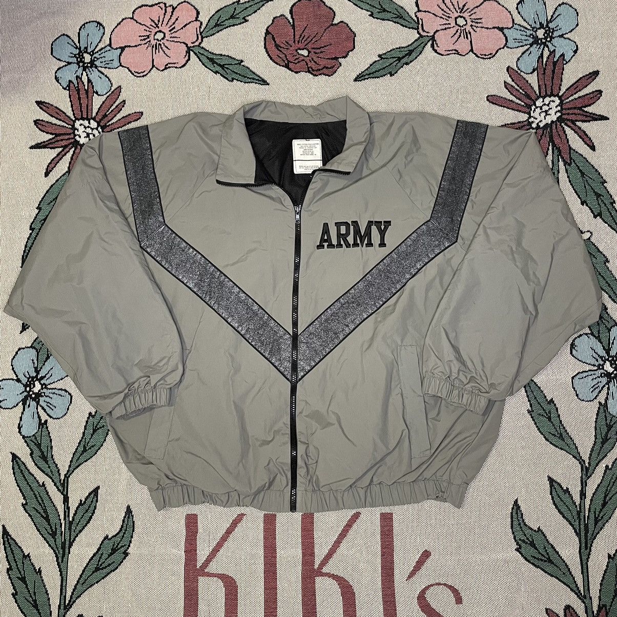 Vintage Vintage 90s US Army PT Uniform Windbreaker Jacket Large | Grailed