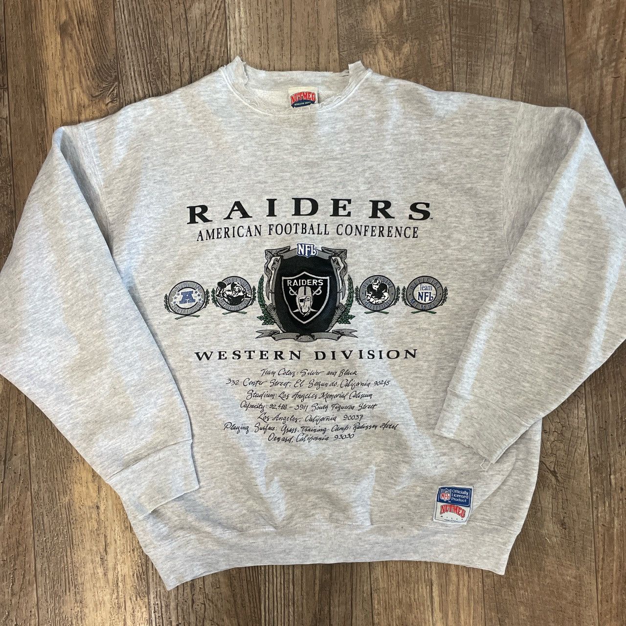 Nutmeg × Oakland Raiders × Vintage Vintage 90s Distressed Nutmeg Los ...