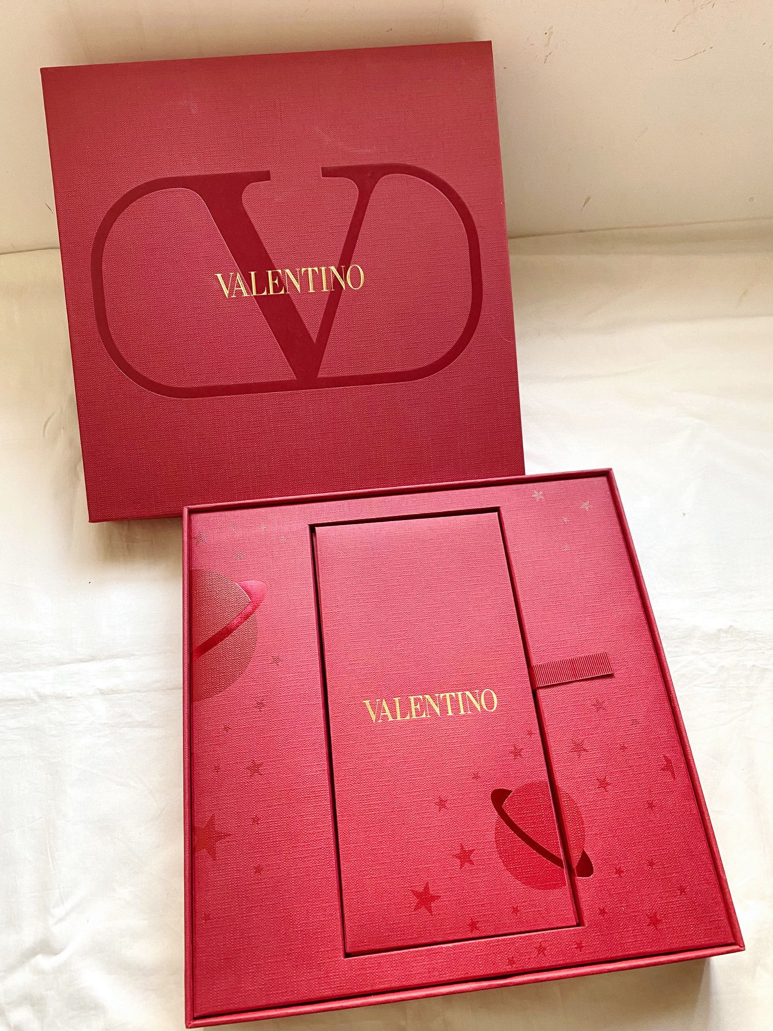 Valentino Valentino 2020 Chinese New Year red packet box set | Grailed