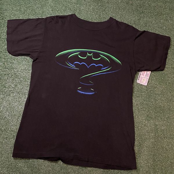 Vintage Vintage 90s Batman Returns T-shirt Licensed to DC comic 1995 ...