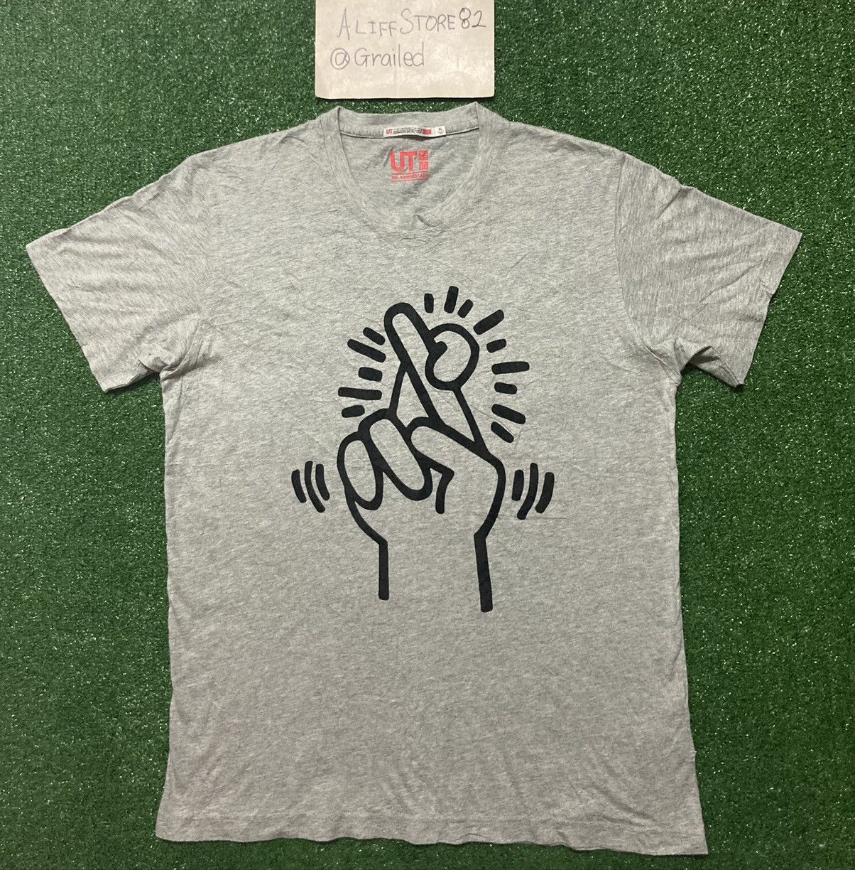 Keith Haring × Uniqlo Keith Haring Cross Finger 10th Anniversary Tee ...