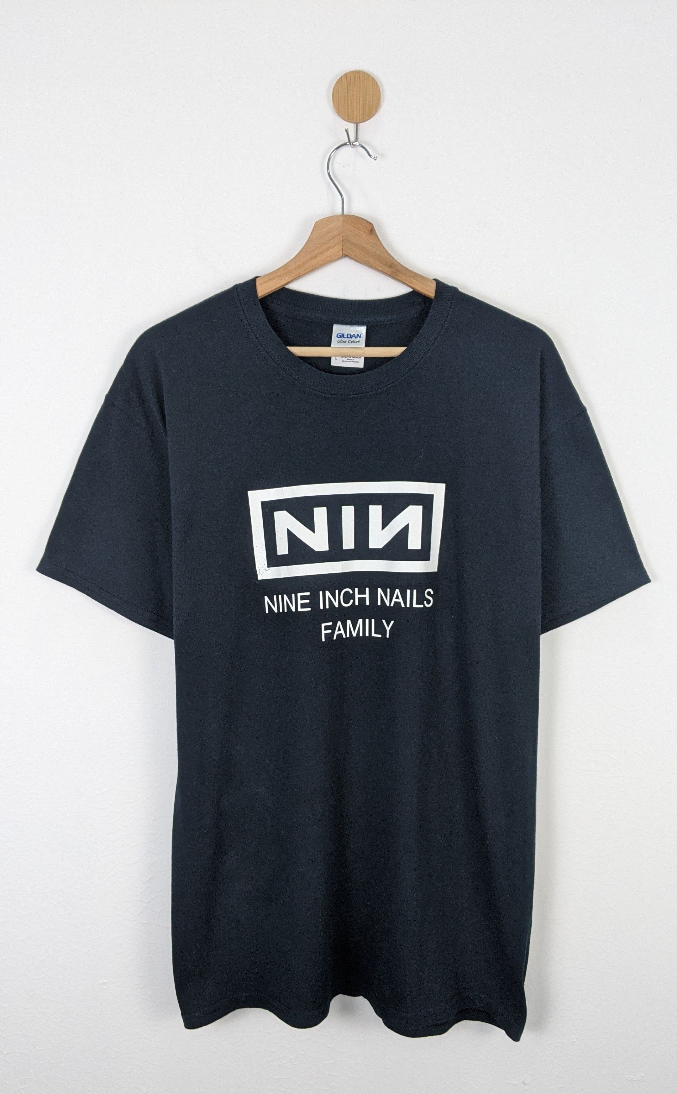 Band Tees Nine Inch Nails NIN Family Shirt | Grailed