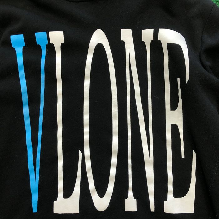 Vlone Pre-Owned Vlone Light Blue Staple Black Cropped Hoodie | Grailed
