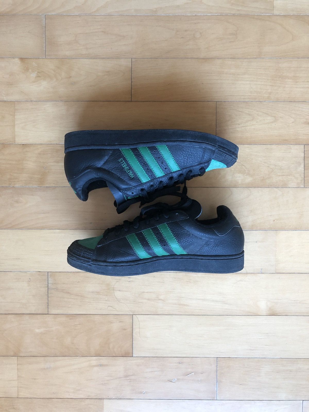 Adidas × Vintage Adidas halfshell us8.5 | Grailed