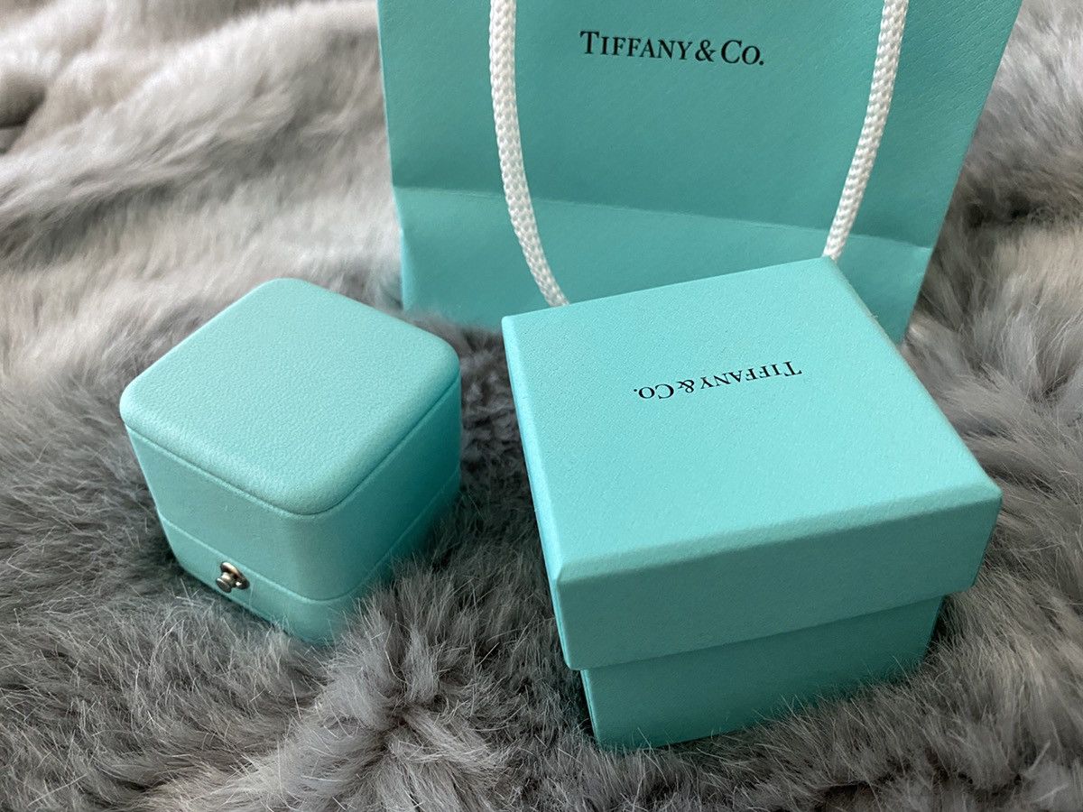 Tiffany & Co. Tiffany blue engagement ring box | Grailed