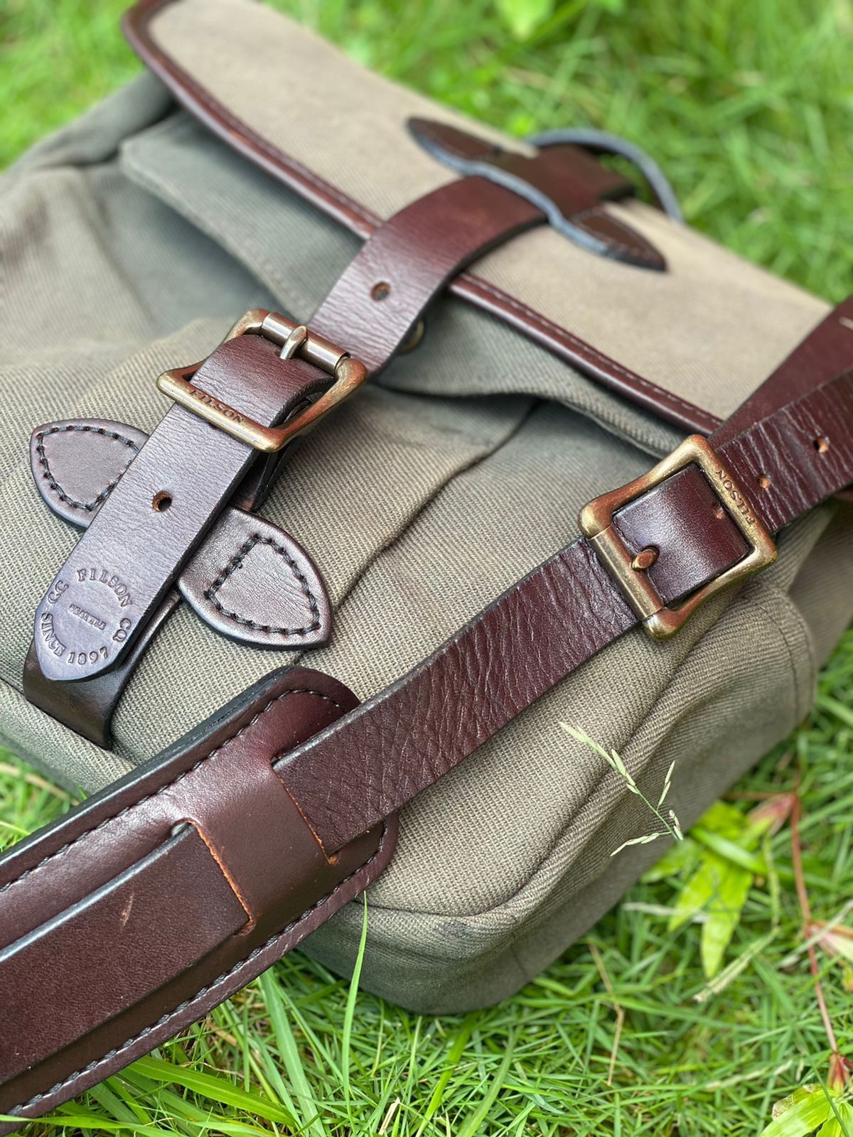 Filson Filson rugged twill field bag small | Grailed