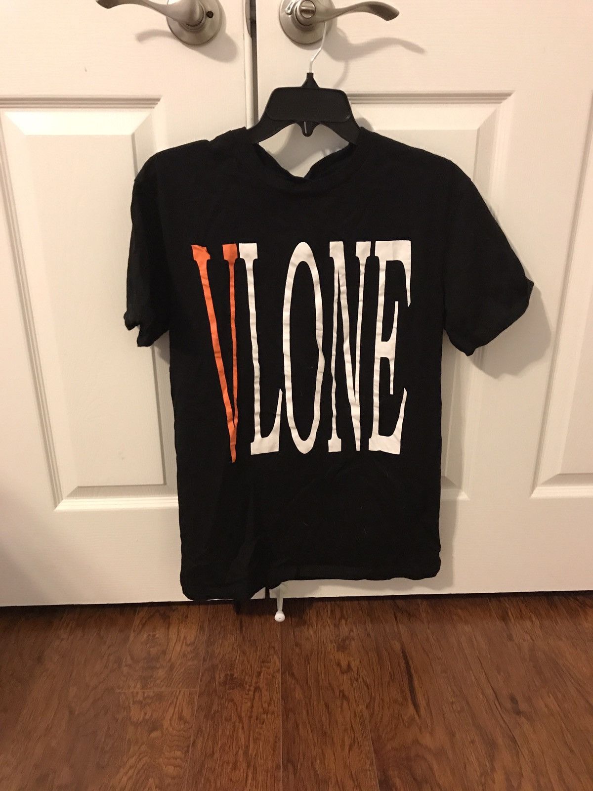 Vlone Vlone Reversible Staple T-shirt | Grailed