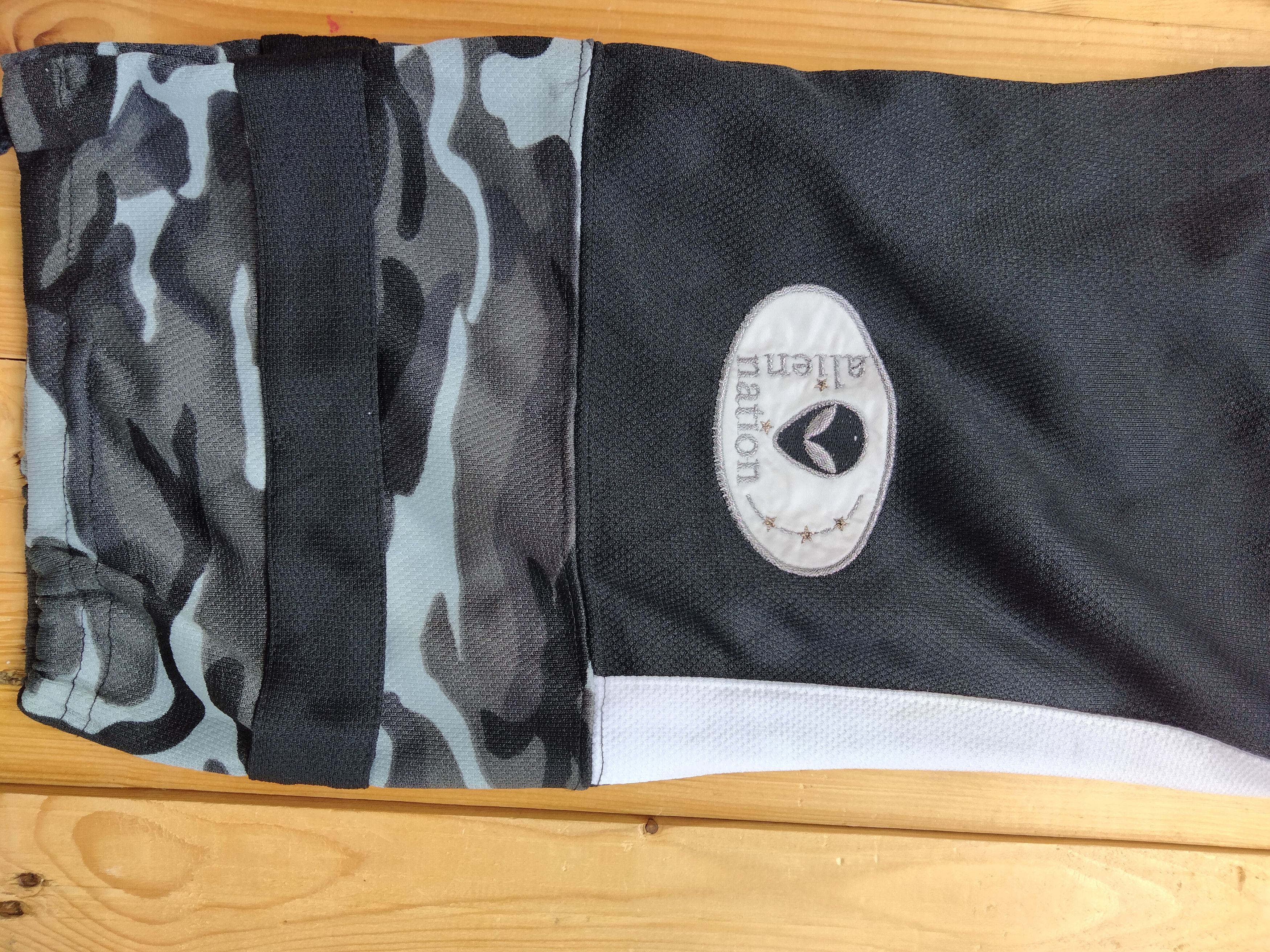 Vintage Vintage Aliens Workshop Pant | Grailed