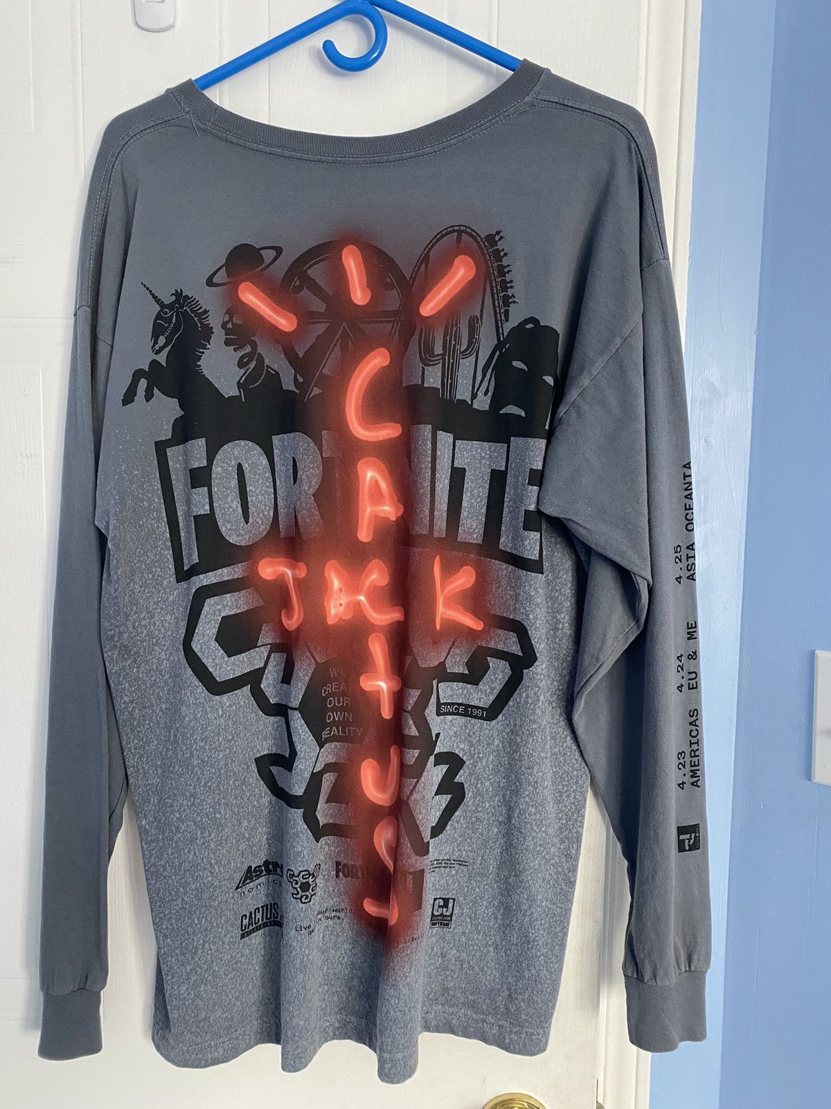 Travis Scott Cactus Jack x Fortnite Travis Scott Back Bling L/S Tee ...