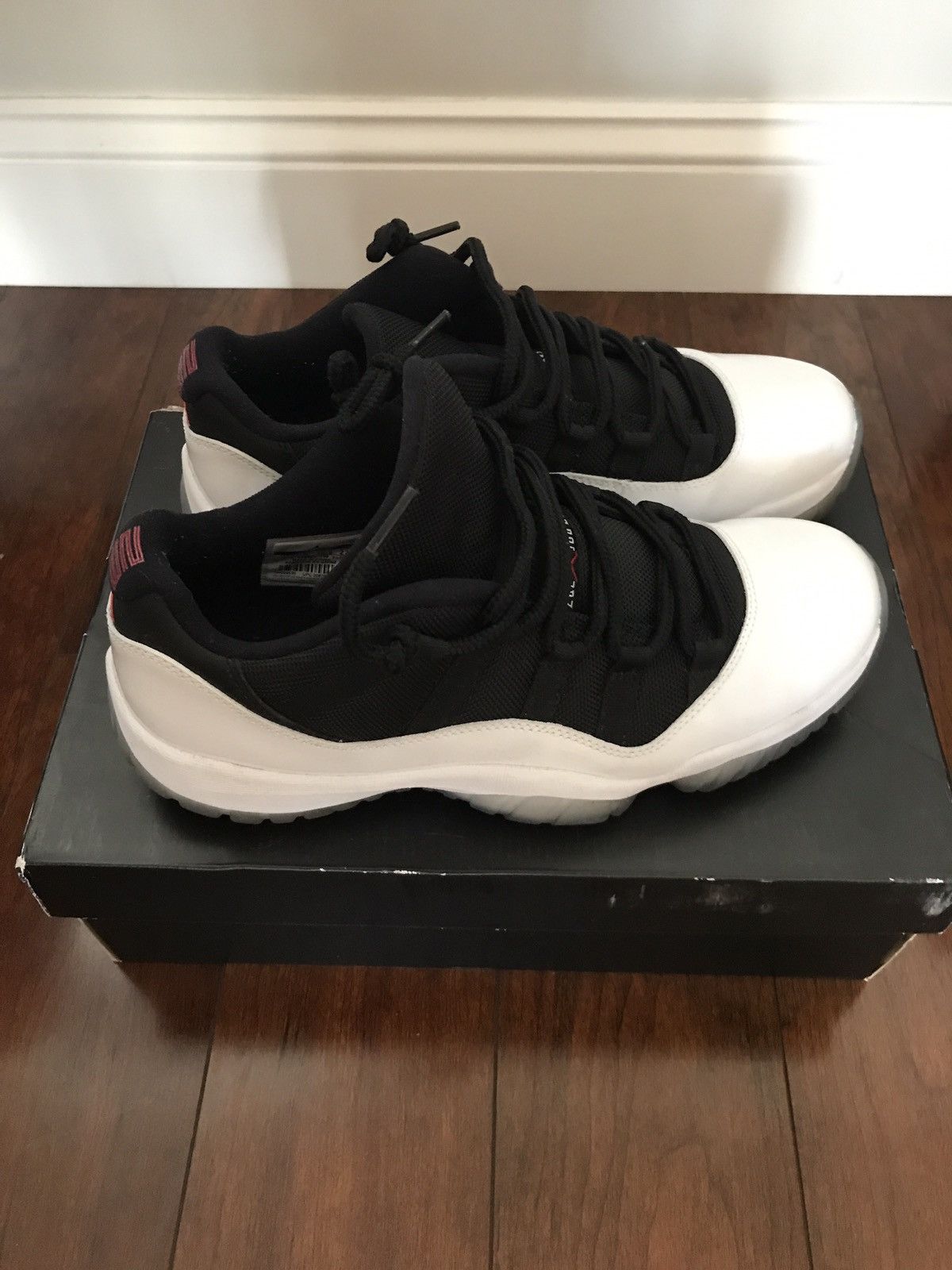 Nike Air Jordan 11 "tuxedo" | Grailed