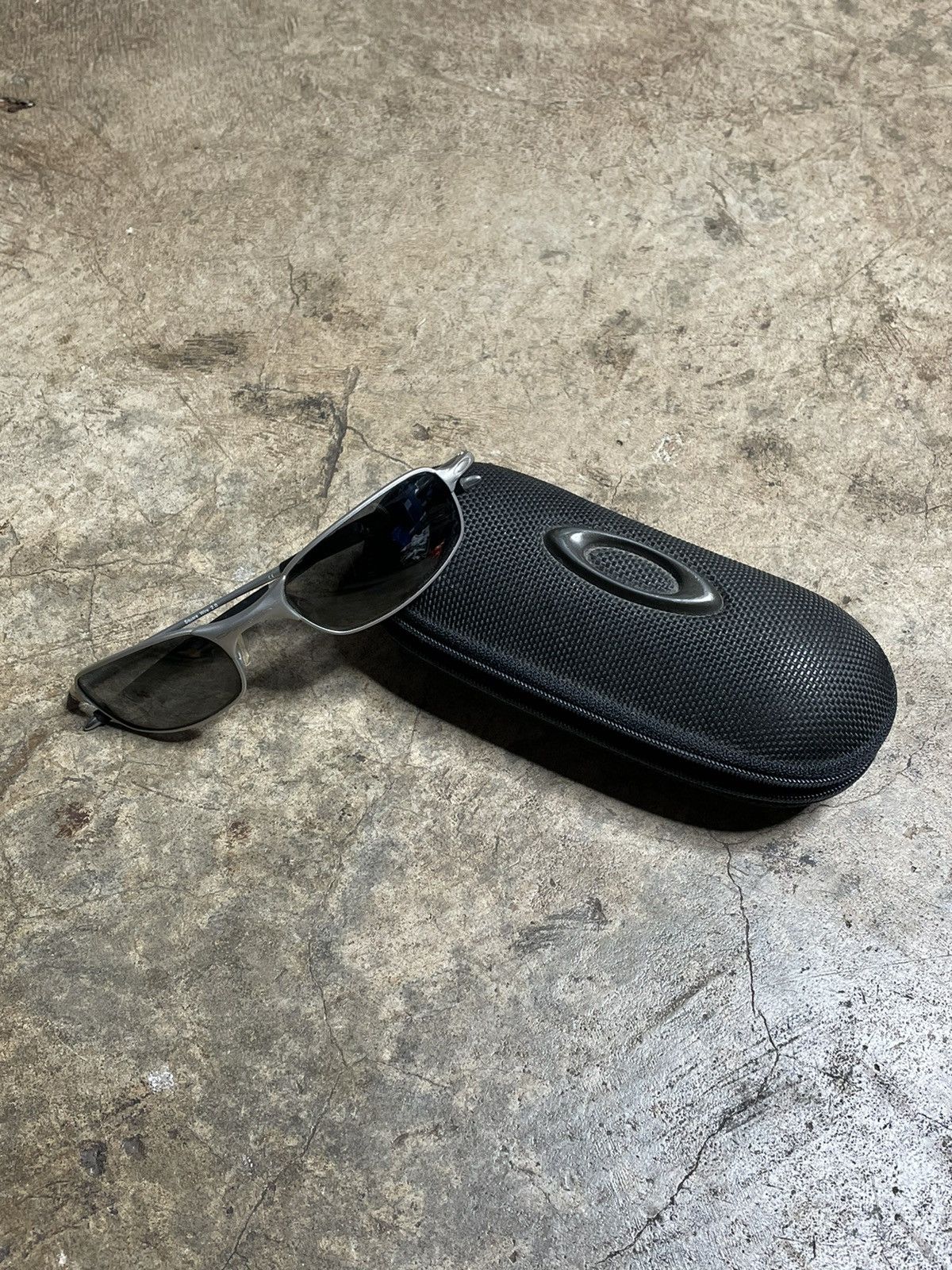 Oakley × Vintage Vintage Oakley Square Wire 2.0 Polarized Sunglasses ...