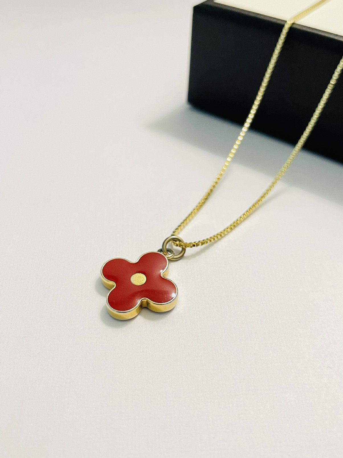 Louis Vuitton Louis Vuitton LV Clover Pendant on Chain/Necklace | Grailed