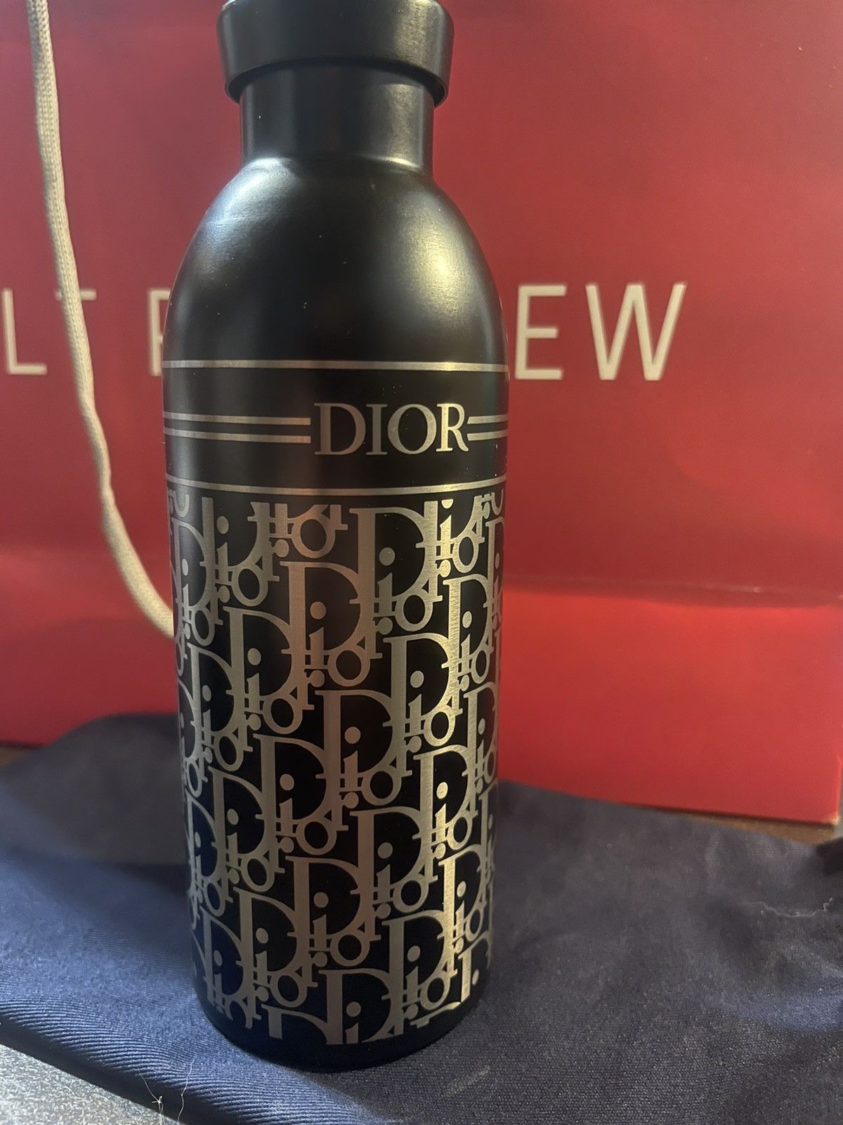 Christian Dior Monsieur × Dior Dior Aqua / Water Bottle With Shoulder ...