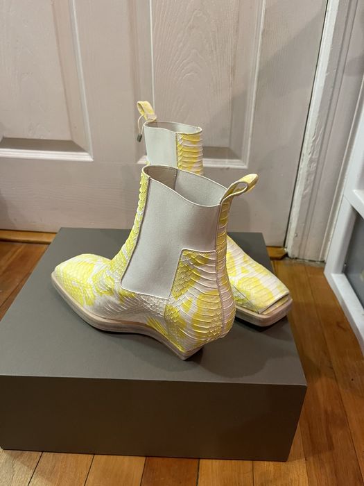 Rick Owens Rick Owens performa AW20 Sample Acid python wedge boots ...