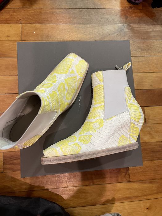Rick Owens Rick Owens performa AW20 Sample Acid python wedge boots ...