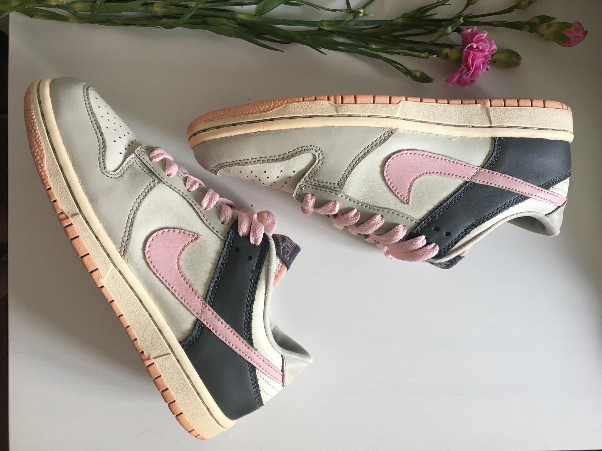 Nike × Rare × Vintage Nike Dunk Low 2004 pale pink grey GS vintage ...