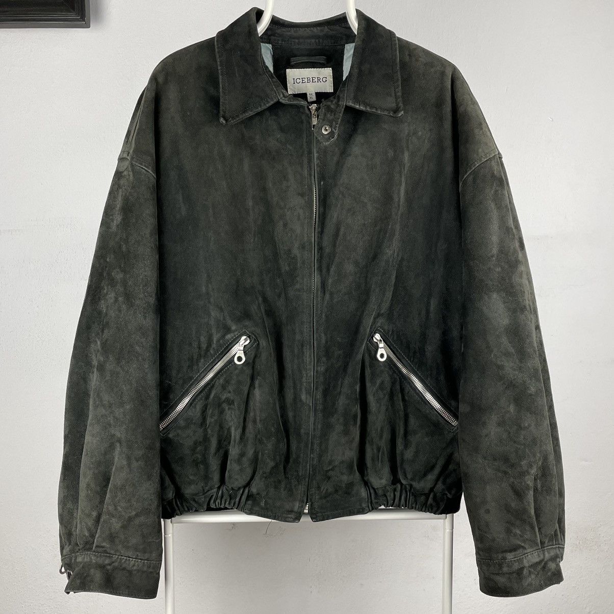 Iceberg × Peanuts Vintage iceberg Charlie Brown green suede bomber ...