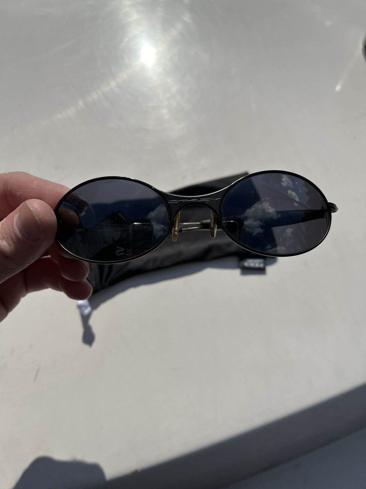 Oakley × Vintage Vintage Black Oakley Oval Sunglasses Y2K Matrix | Grailed