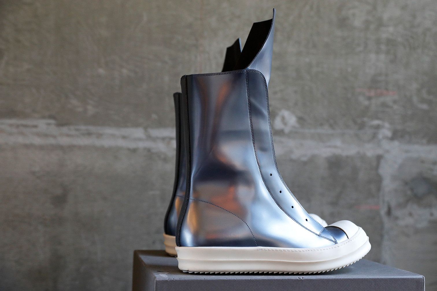 Rick Owens *RARE & LIKE NEW* Metallic Silver Tall Laceless Ramones ...
