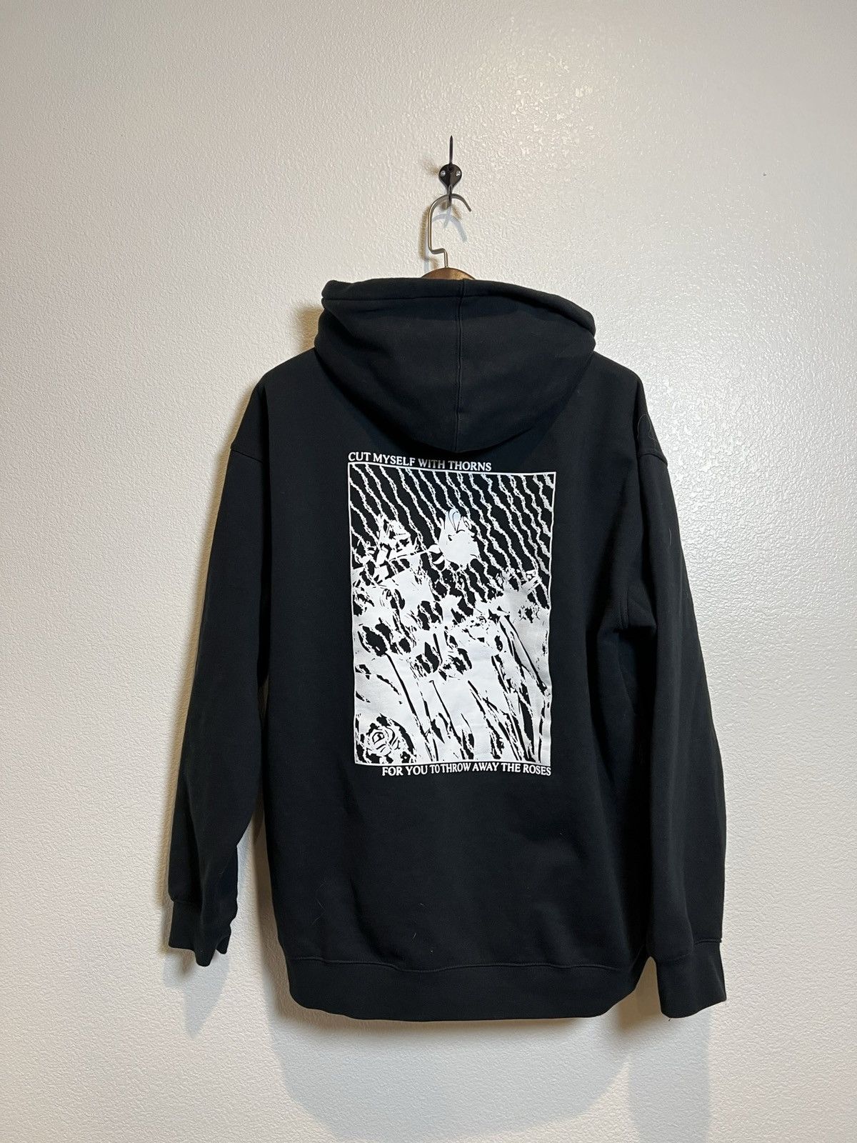 Streetwear Breathing Backwards Hoodie | Grailed