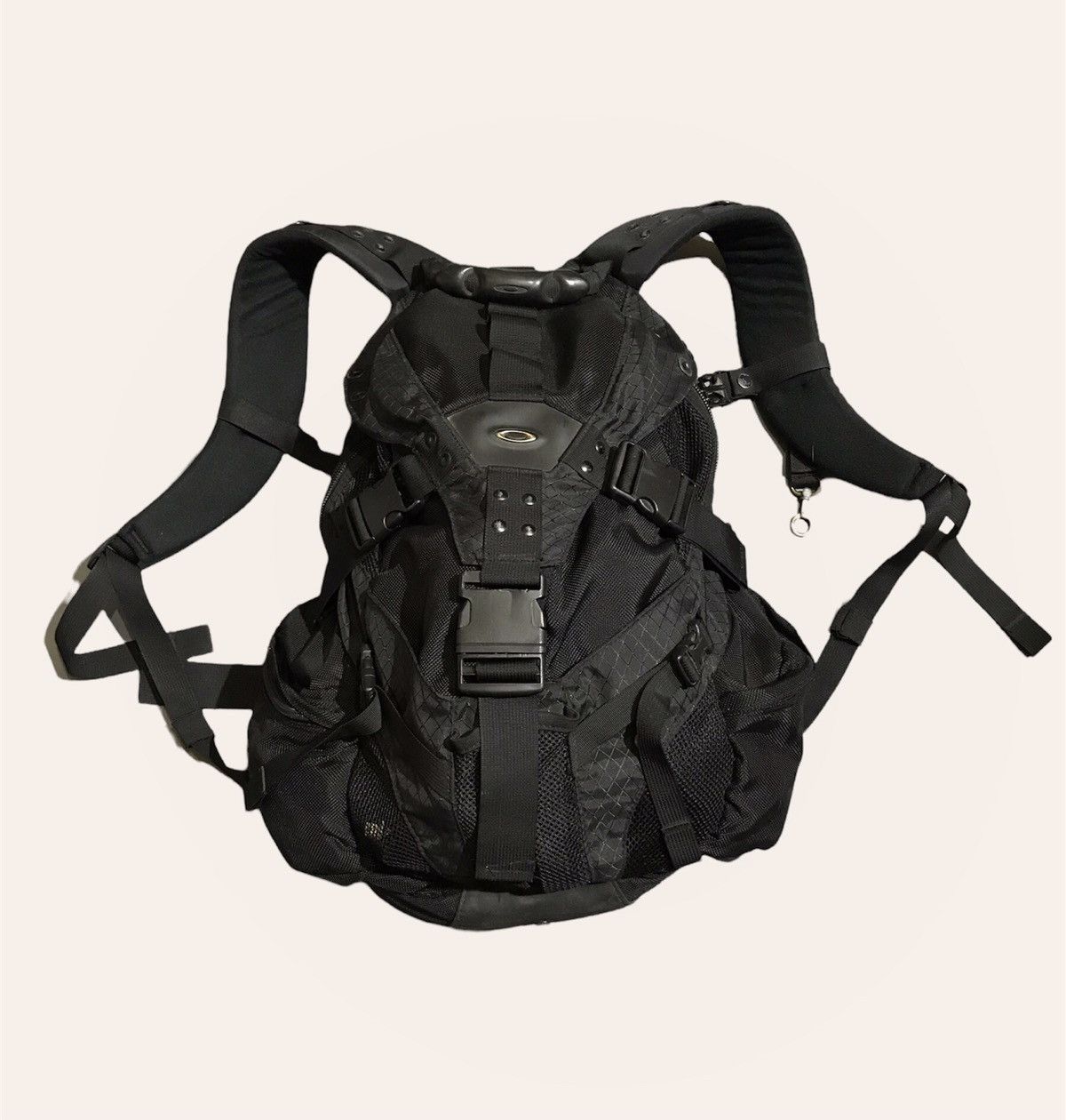 Oakley × Vintage Vintage Oakley Tactical Backpack | Grailed