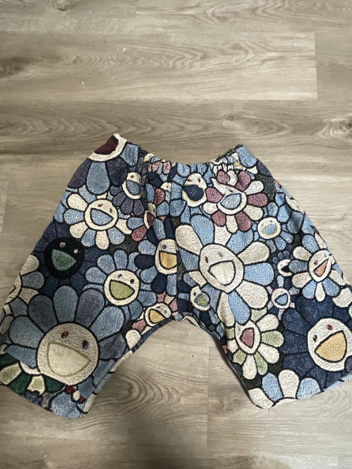 Takashi Murakami Takashi Murakami Tapestry short | Grailed