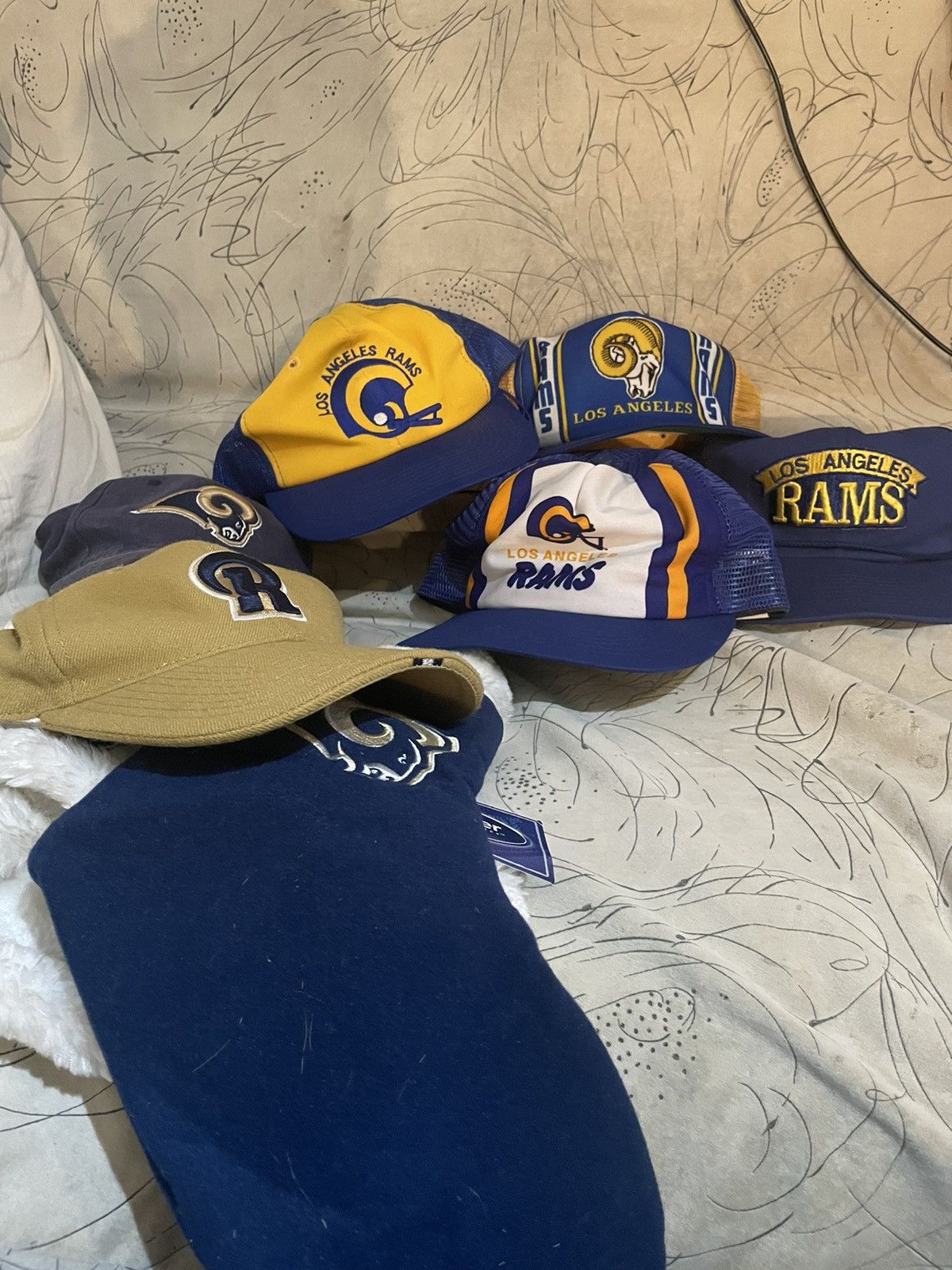 New Era × Sports Specialties × Vintage Lot of Vintage Los Angeles Rams ...