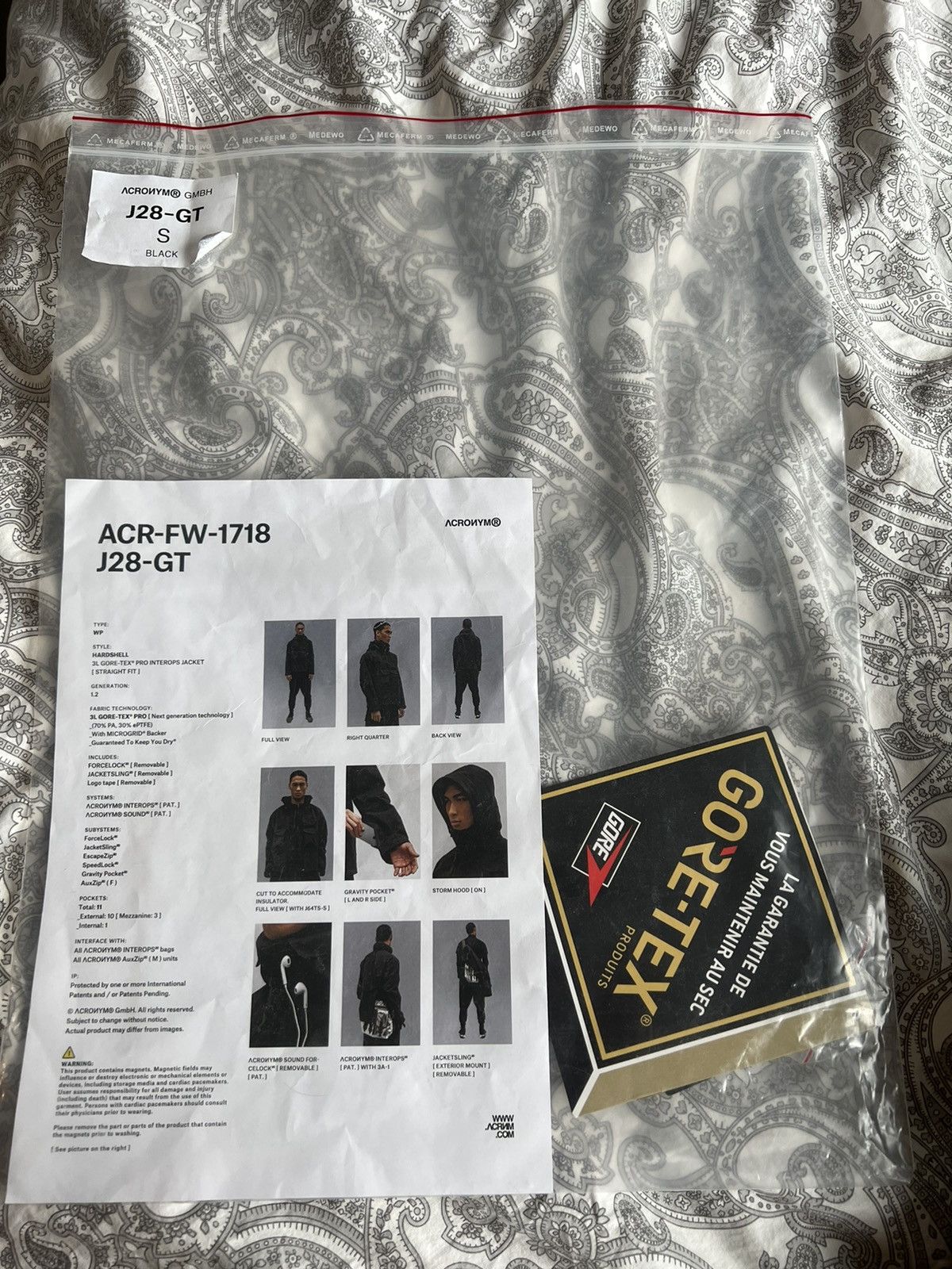Acronym J28-GT (FW-1718) | Grailed