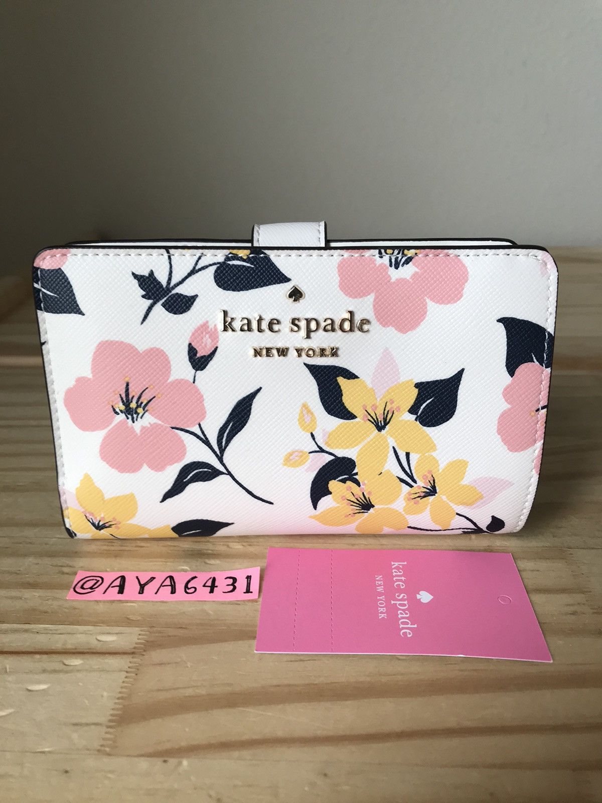 Kate Spade Kate spade wallet | Grailed