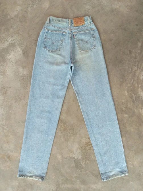 Levi's × Streetwear × Vintage 90s Vintage Levi's 501 Made In USA Distressed Jeans 27x31 | Grailed