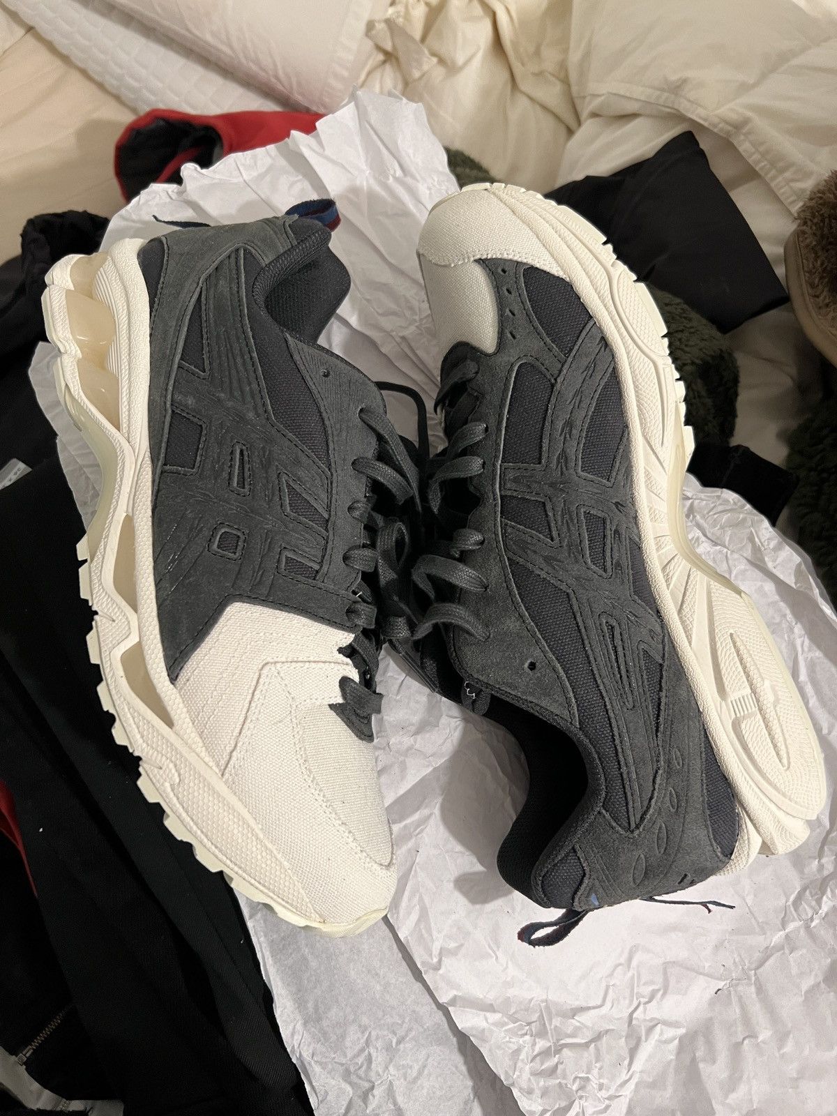 Asics RARE ASICS GEL KAYANO 14 MONOZUKURI | Grailed