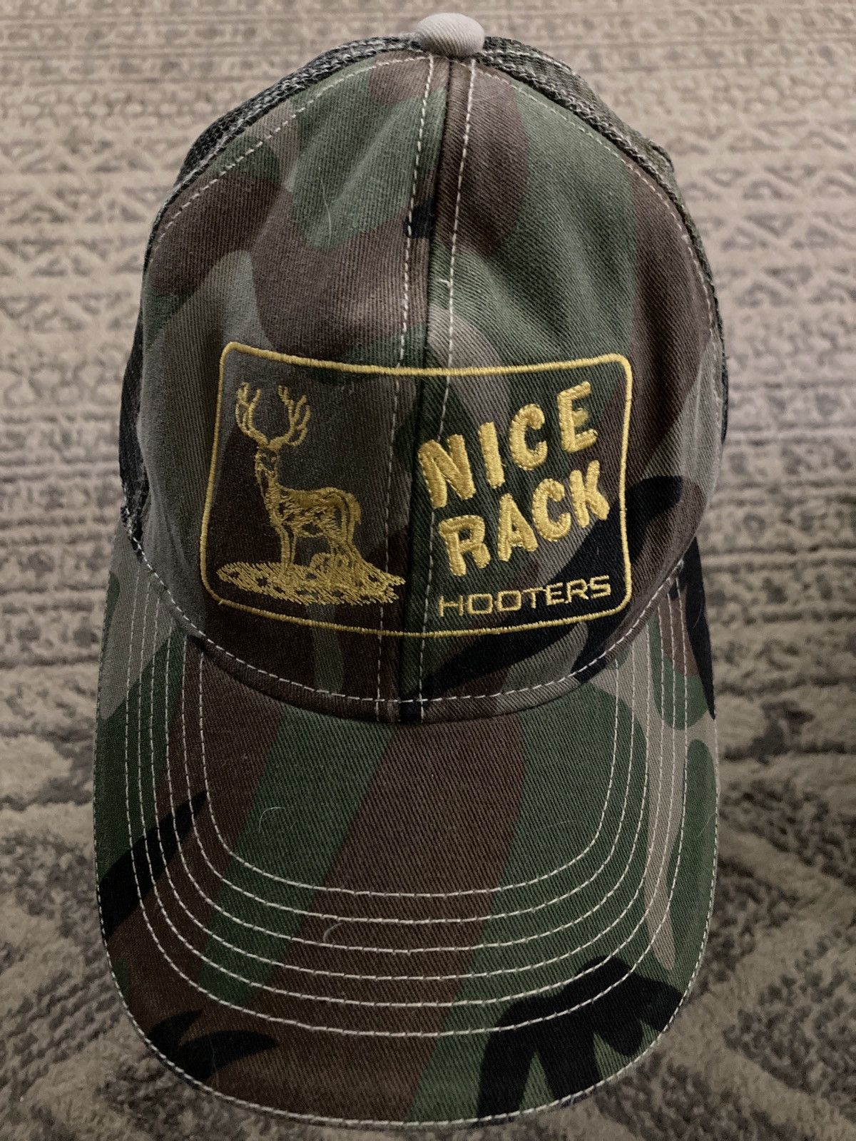 Alternative Apparel × Hat × Snap Back Snapback Trucker Camo Hooters ...