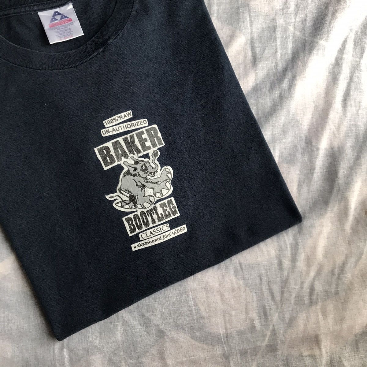 Hook-Ups × Vintage Very rare Vintage Baker-bootleg 2g skateboard T ...