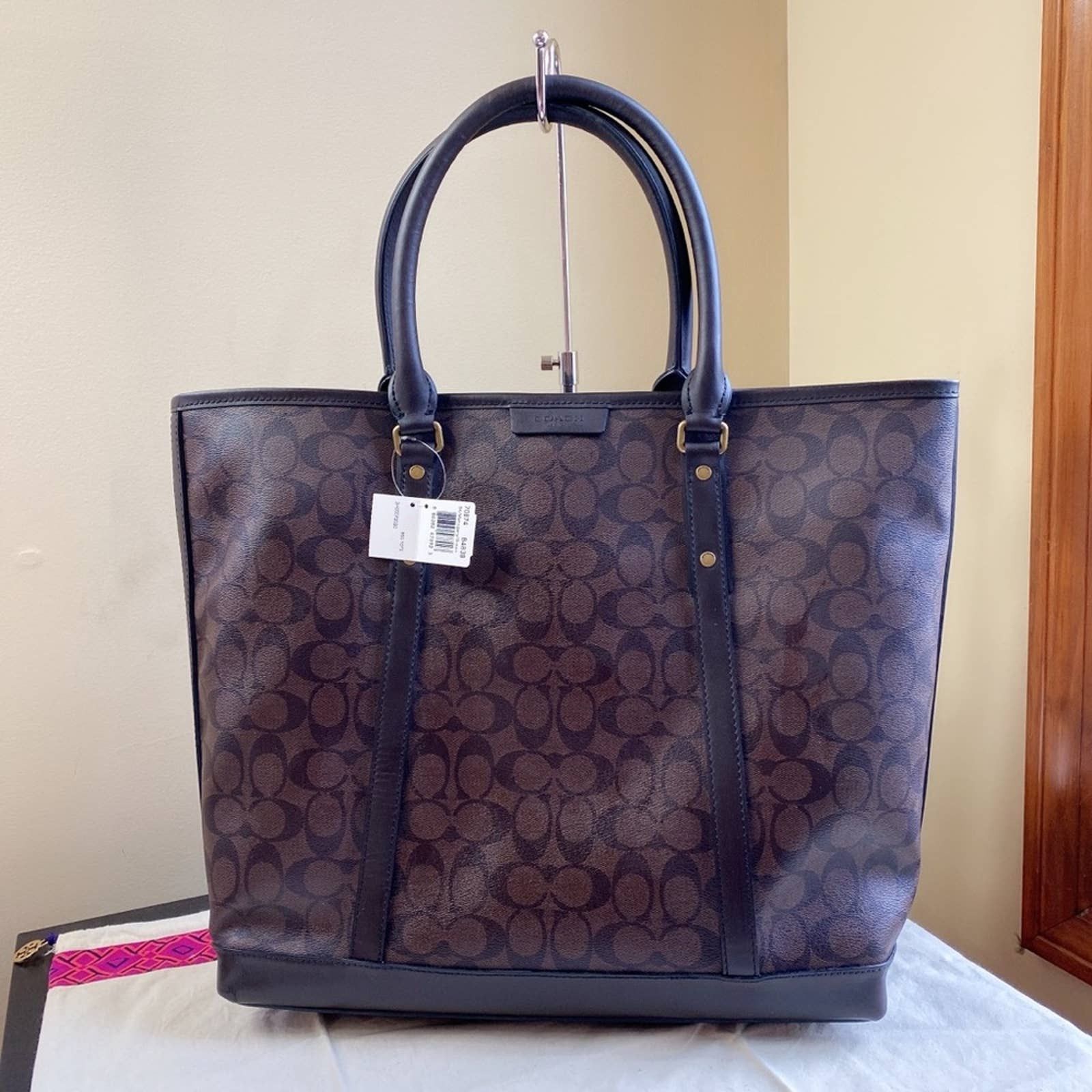 Coach Coach Mens large tote in signature | Grailed