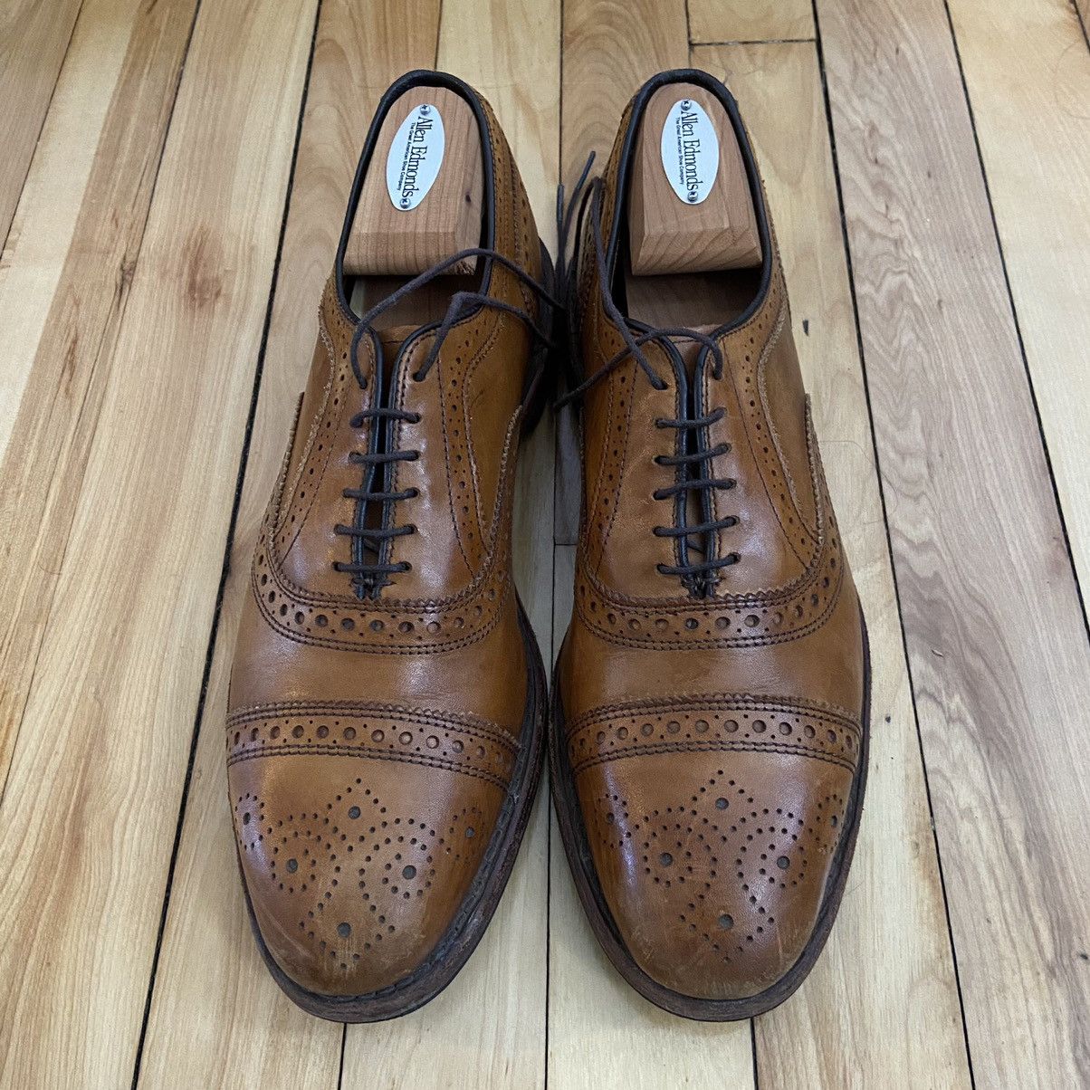 Allen Edmonds Allen Edmonds Strand 8D - rarely worn | Grailed