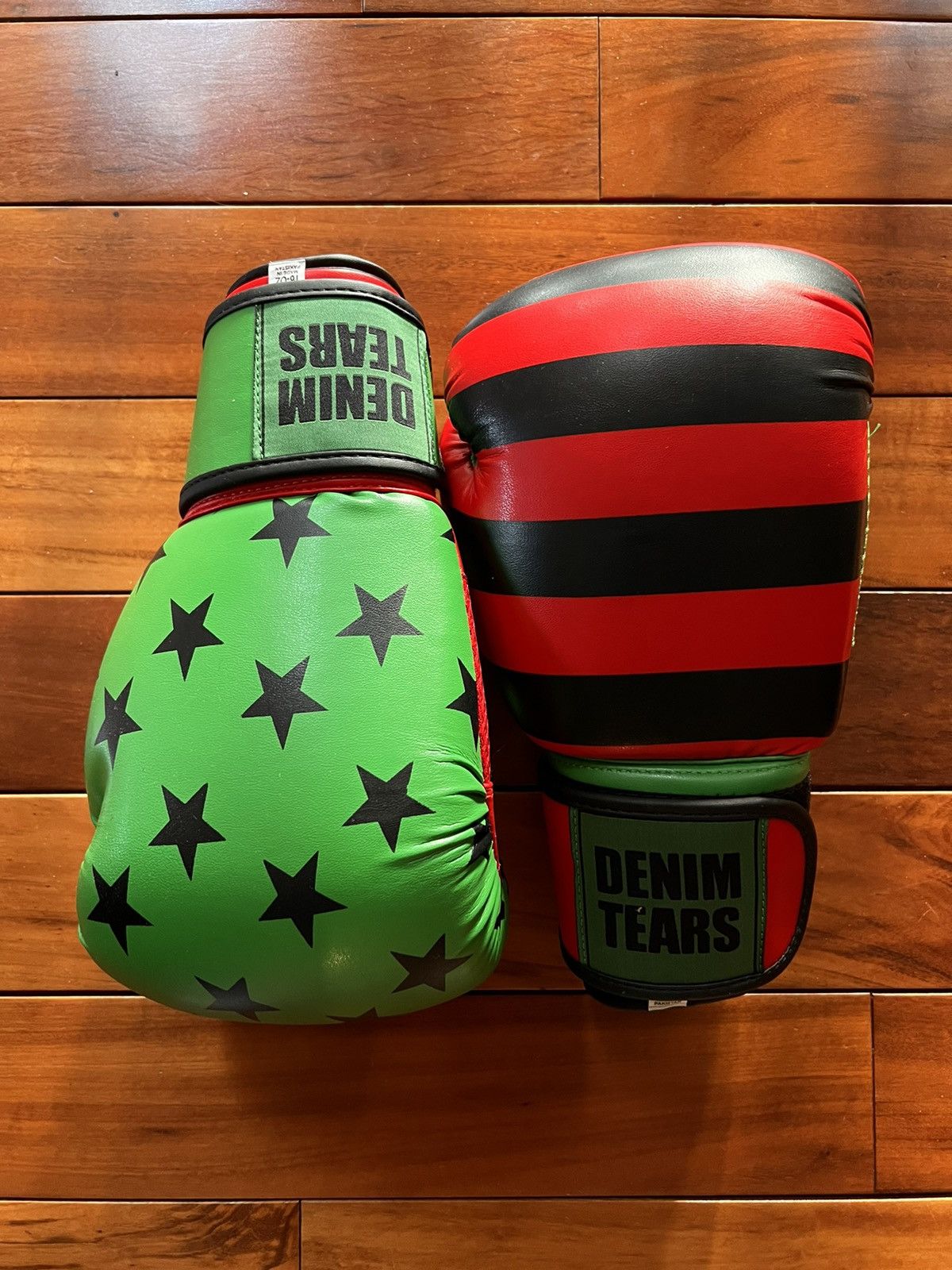 DENIM TEARS DENIM TEARS BOXING GLOVES | Grailed