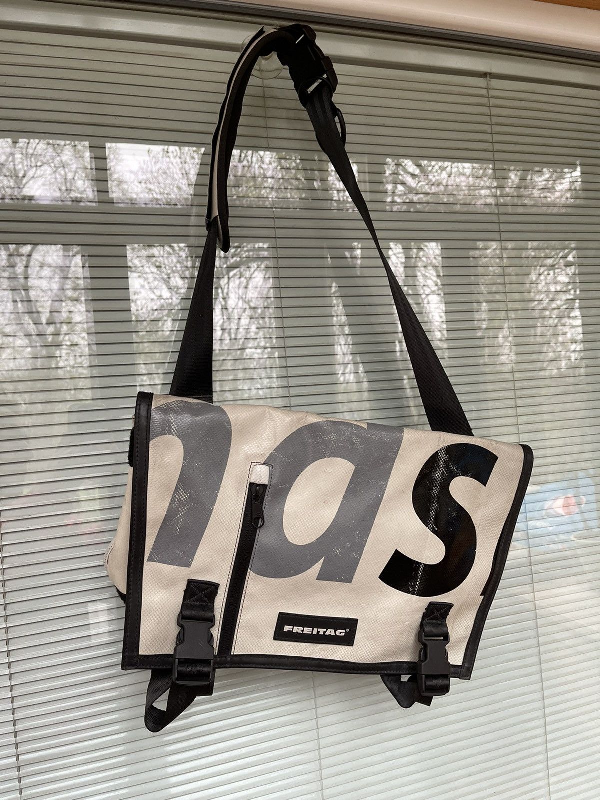 Bag × Freitag × Luxury Vintage rare Freitag Bag Messenger white | Grailed