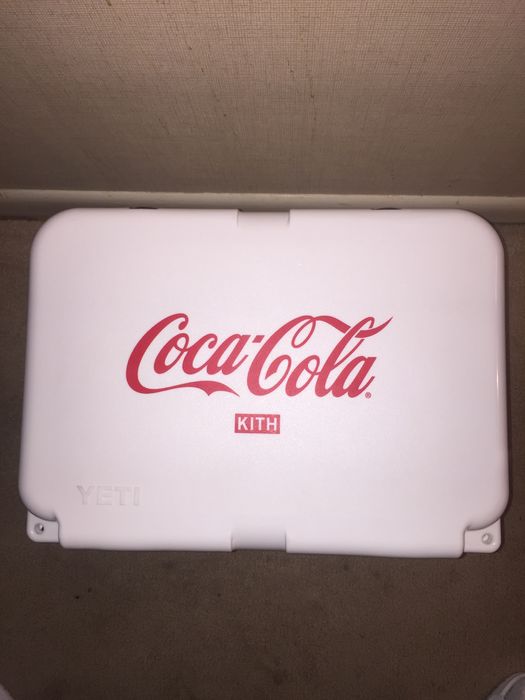 Kith KITH X COCA-COLA X YETI ROADIE 20 HARD COOLER | Grailed