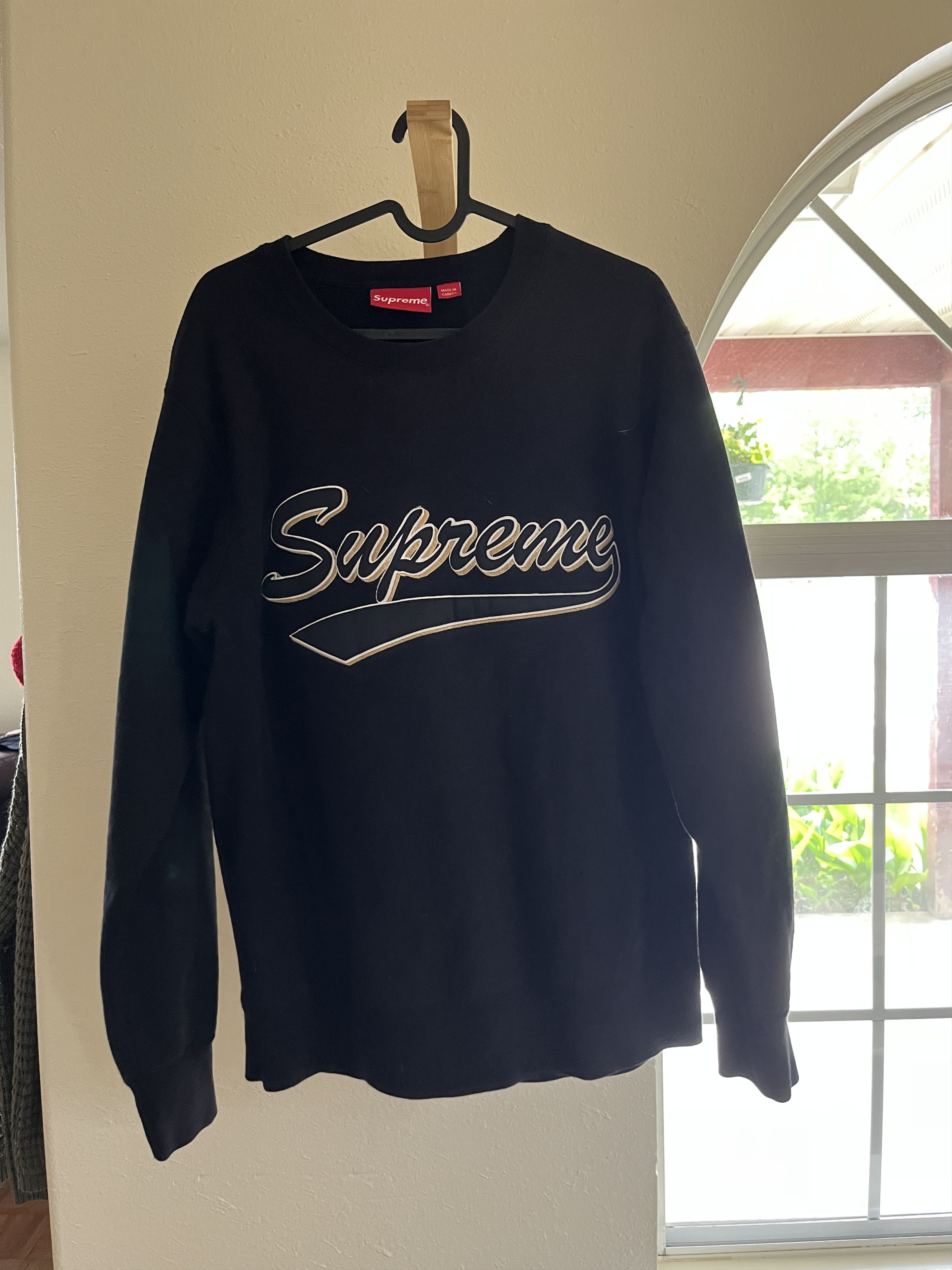 Supreme black Supreme pullover | Grailed