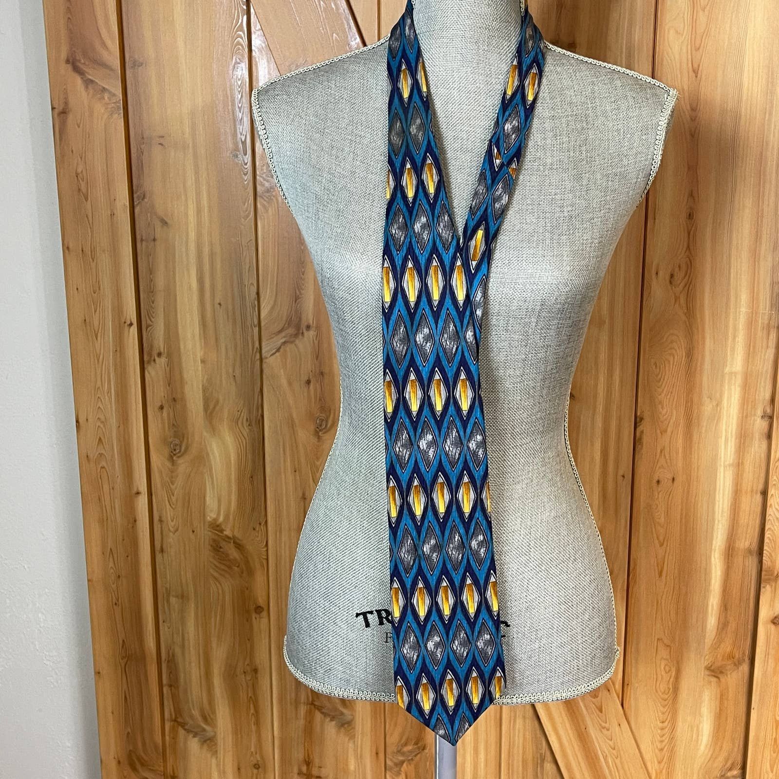 Other Cocktail Collection Vodka Under a Microscope Tie | Grailed