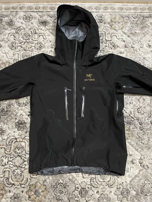 Arc'Teryx Arc’teryx SV Alpha Jacket 24k gold | Grailed
