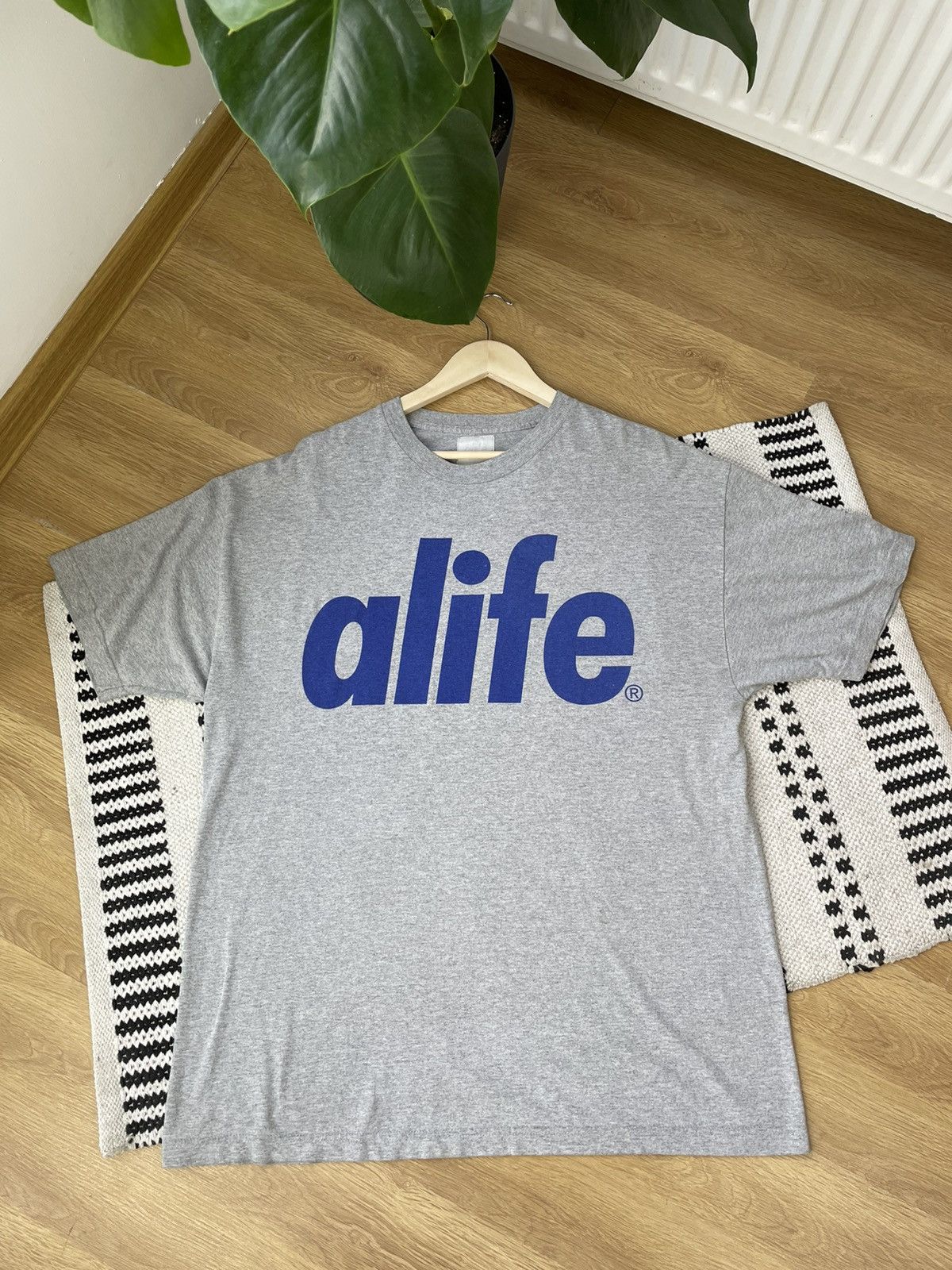 Vintage Alife t-shirt big logo | Grailed