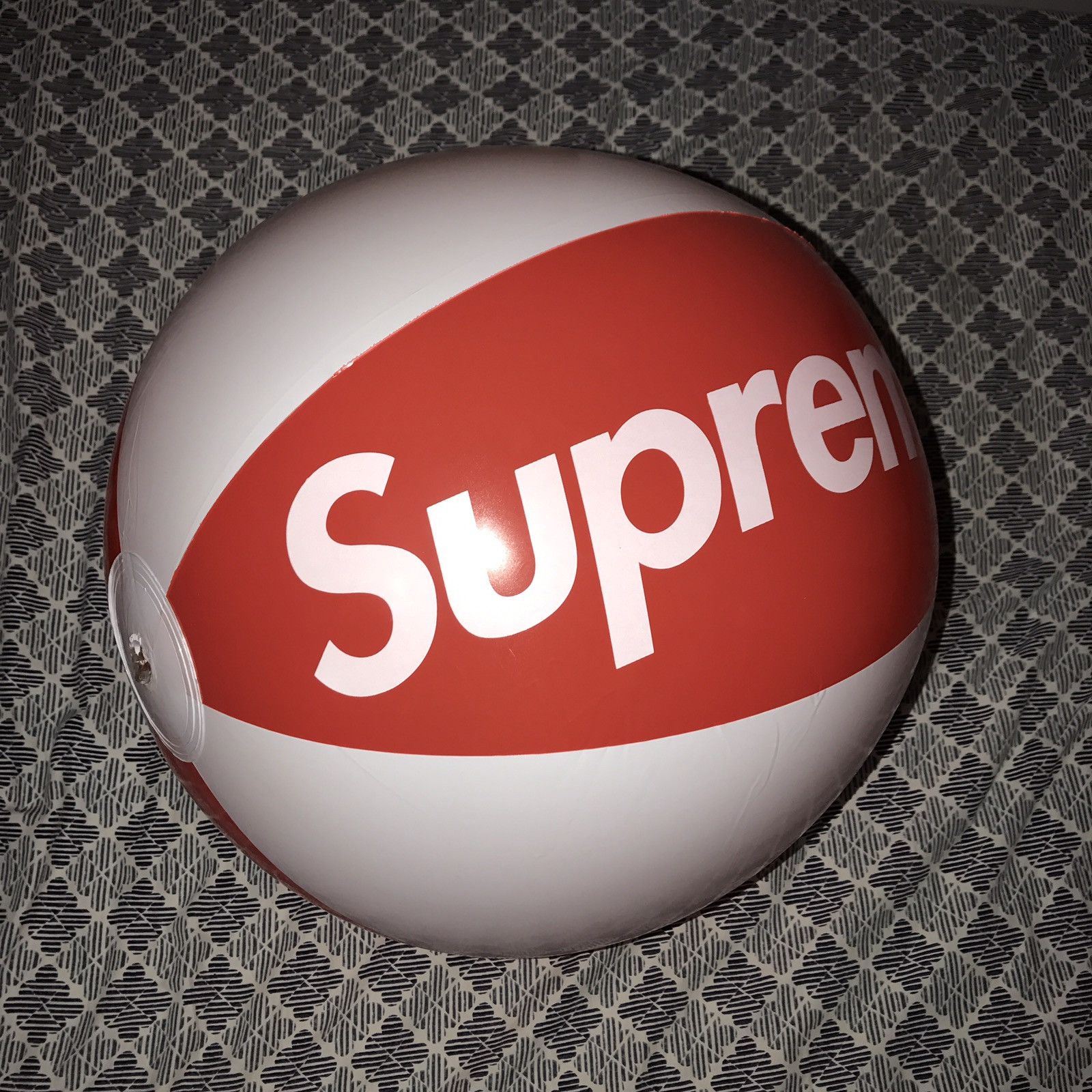 Supreme Supreme Beach Ball | Grailed